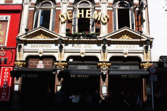 デ・ヘムス・ダッチ・カフェ・バー De Hems Dutch Cafe Bar | バー、ワインバー | ロンドン・レストランガイド ...