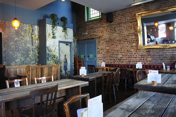 ザ・ローリストン The Lauriston | パブ、ガストロ・パブ | ロンドン・レストランガイド - イギリス在住日本人のおすすめ